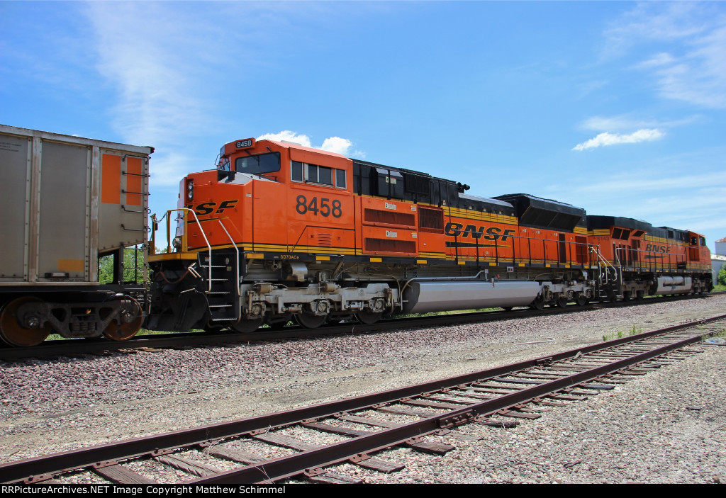 BNSF 8458